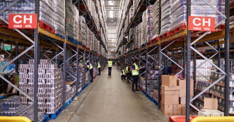 7 Smart Ways To Reduce Clutter in Your Warehouse